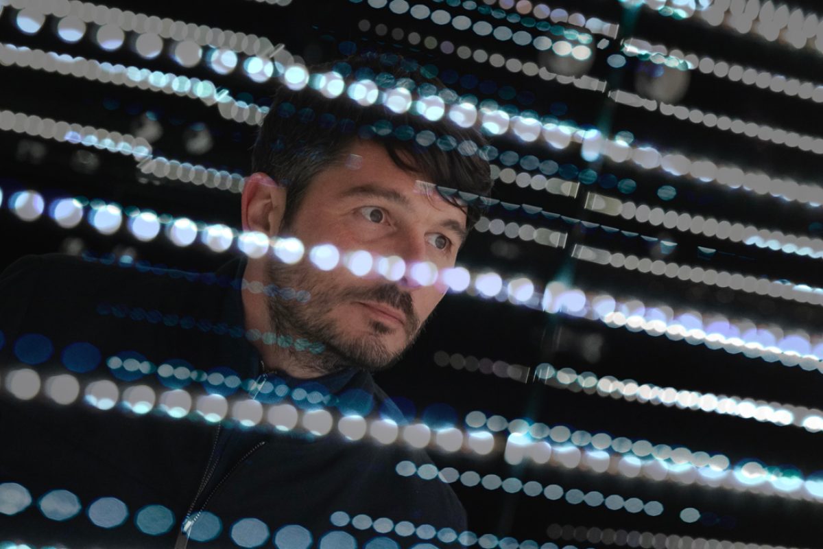 Passengers : Through Time, une installation de Guillaume Marmin ...